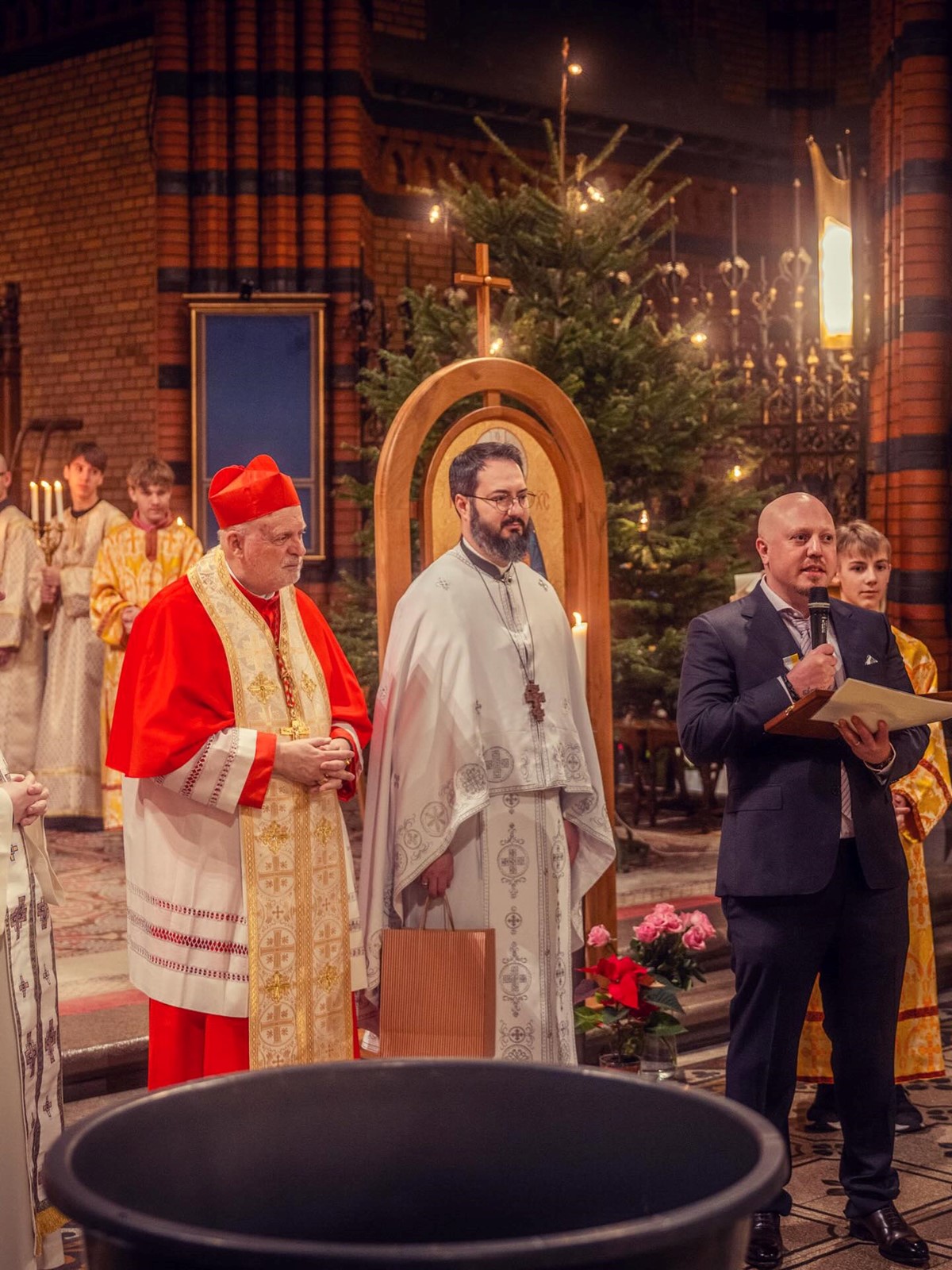 Sebastian Stakset får medalj av Stockholms katolska stift | Katolska kyrkan